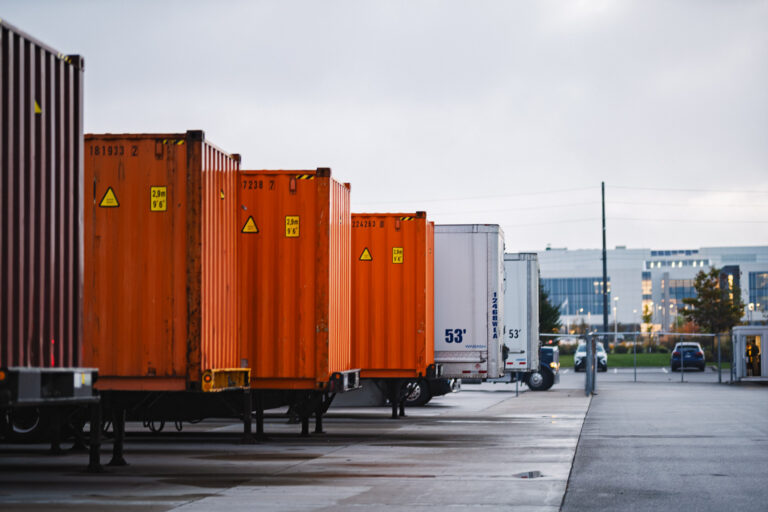 Canadian 3PL Logistics, Warehousing & Transportation | PiVAL